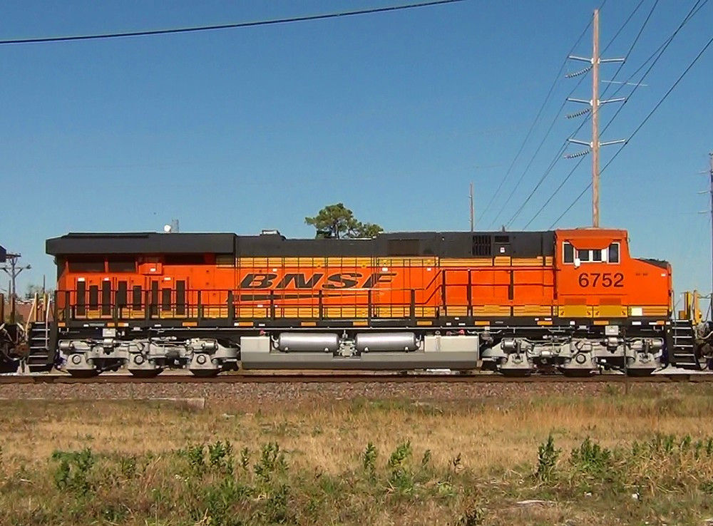 BNSF 6752